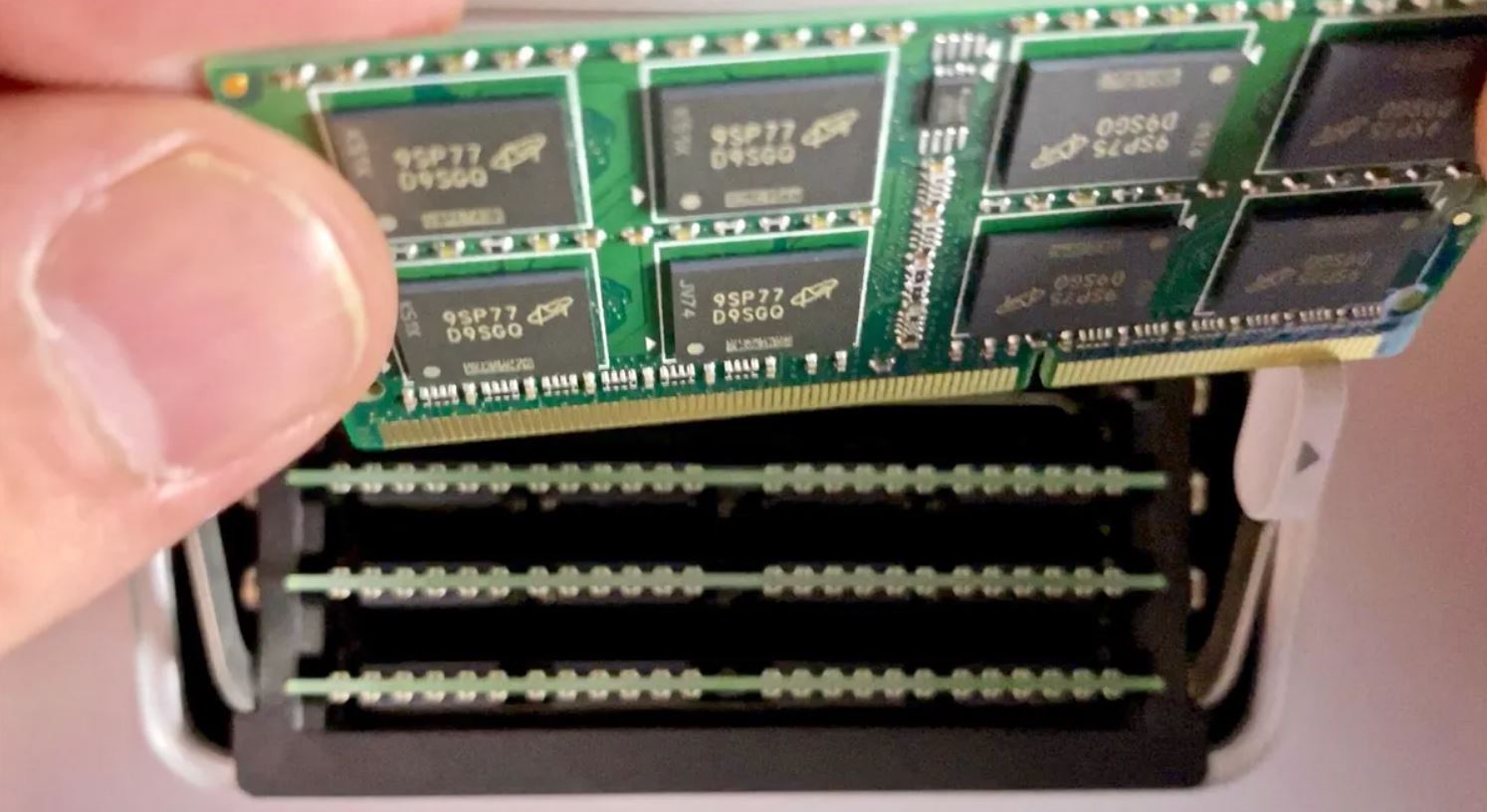 How To Install RAM In iMac - 8 Easy Steps - PCZIPPO