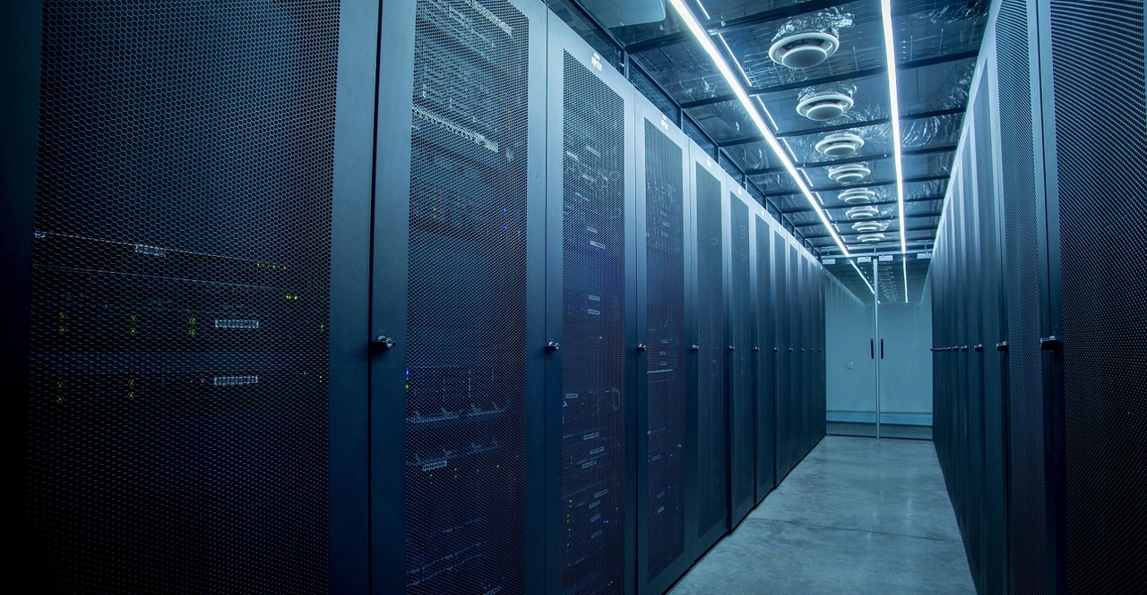 The Comprehensive Guide to Bare Metal Servers - PCZIPPO